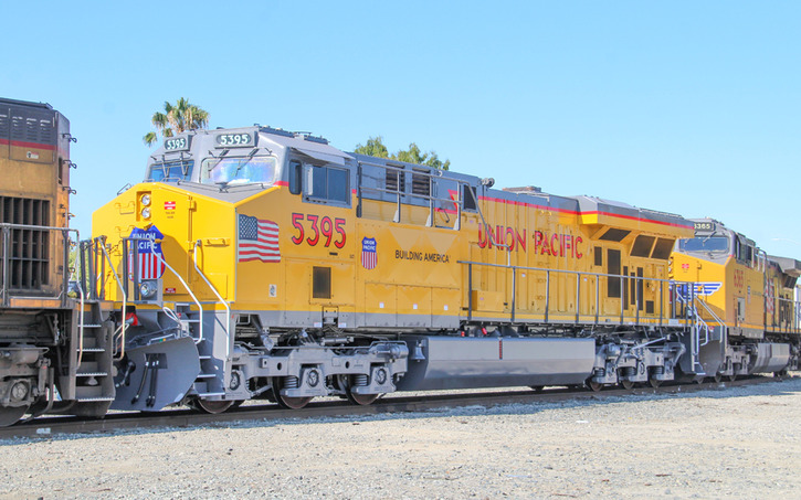 3D design Union Pacific ES44AC 5395 *NEW PAINT SCHEME* - Tinkercad