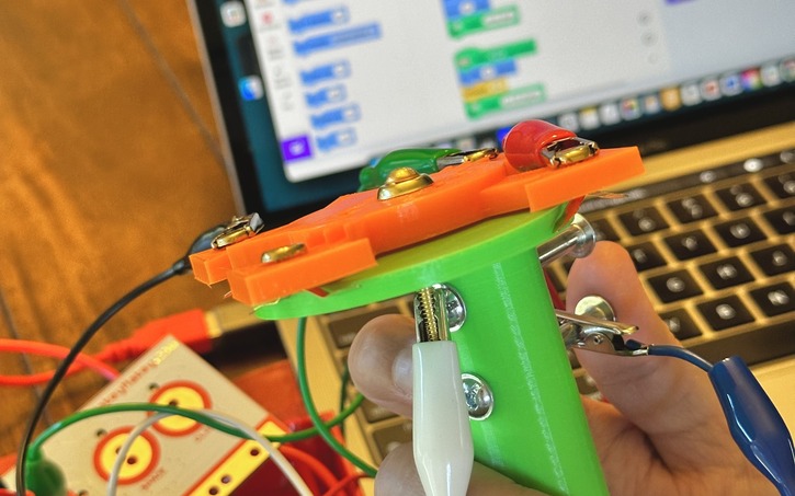 3D design SHARED Makey Makey Cat Controller - Tinkercad